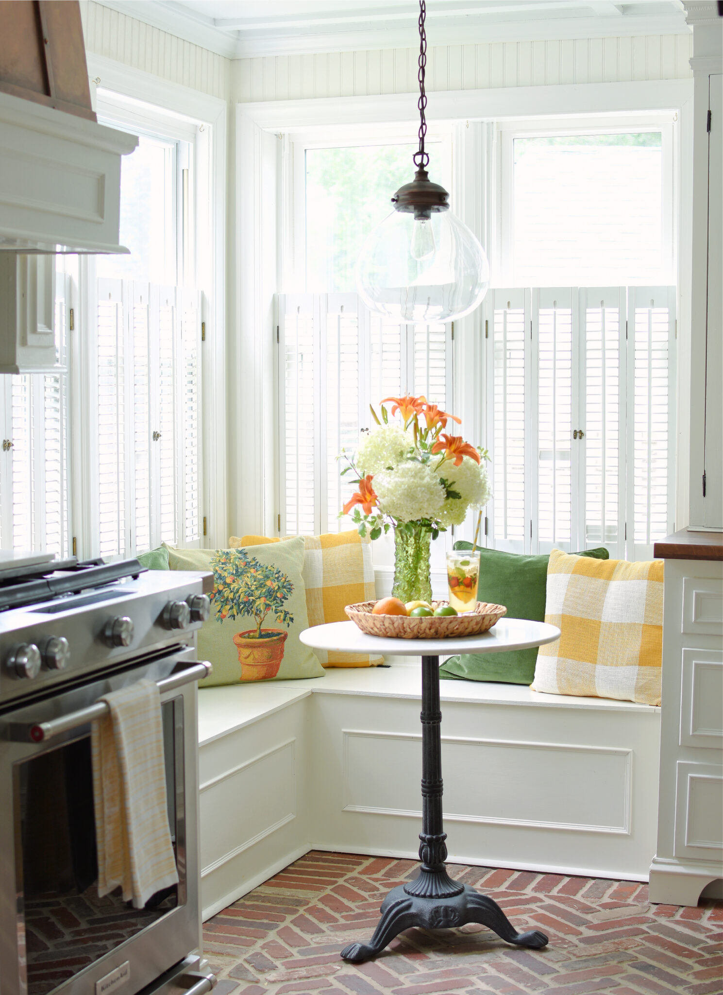 Follow The Yellow Brick Home - Cheerful Summer Kitchen Refresh (Vintage ...
