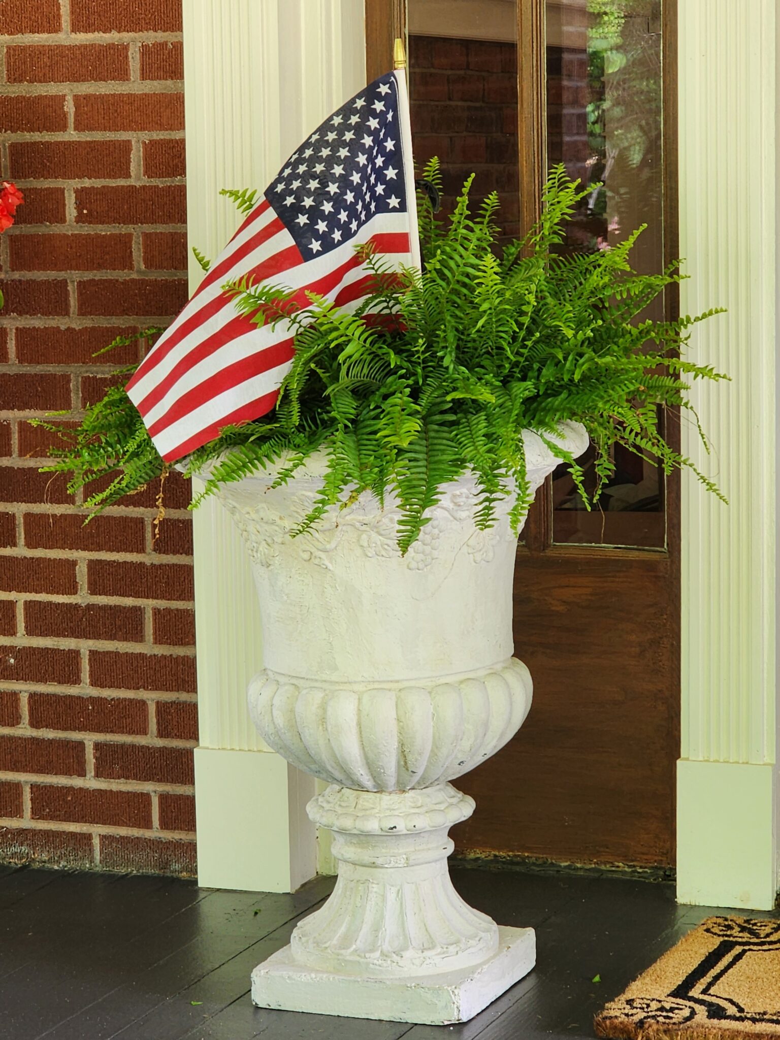 Follow The Yellow Brick Home - Elegant Thrifted Urns Makeover and New ...